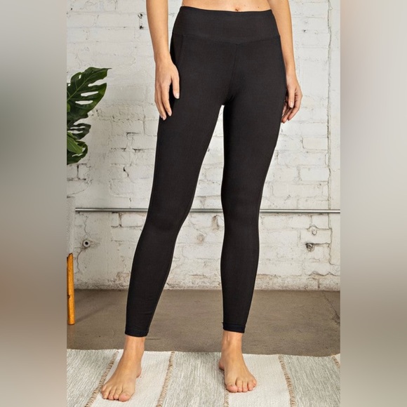 rae | Pants & Jumpsuits | Rae Mode Butter Leggings | Poshmark